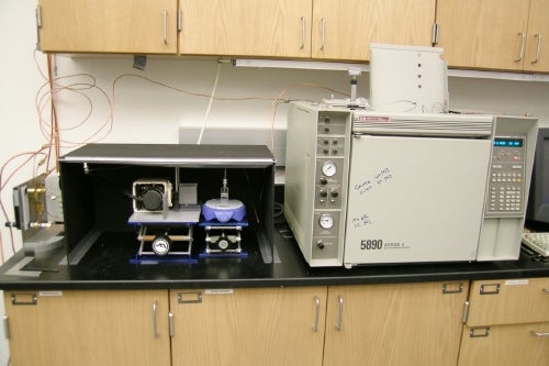 Photocatalysis Reactor | Zaera Research Group